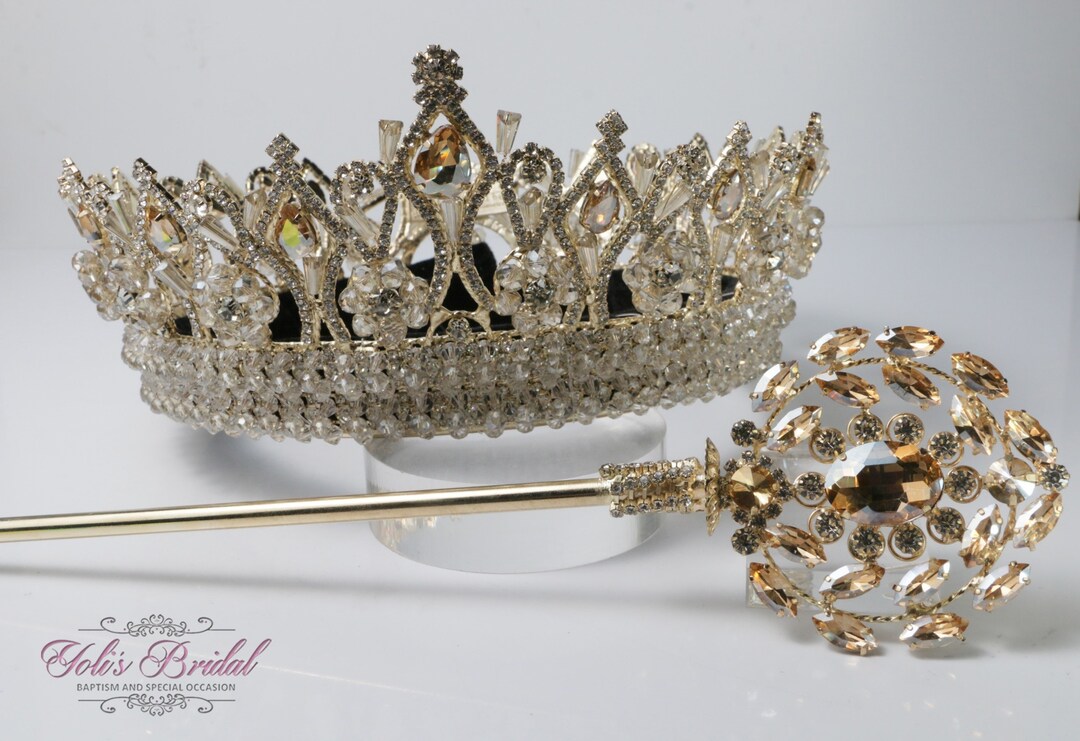 FAST SHIPPING!! Gold Round Crown With Clear Stones and Scepter ...