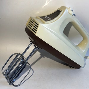 Vintage Waring Hand Mixer Retro Kitchen Kitsch Funky Multi-speed ...