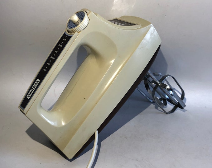 Vintage Waring Hand Mixer Retro Kitchen Kitsch Funky Multi-speed ...