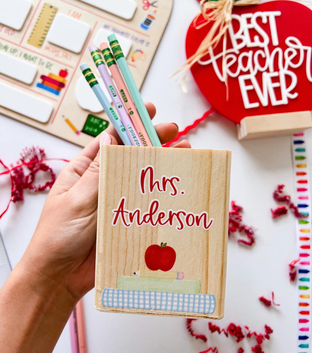 Books & Apple Pencil Holder, Teacher Appreciation Gift, End of School ...