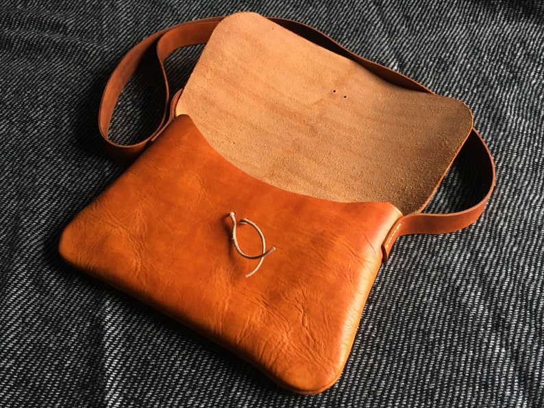 Medieval Leather Satchel 'Tradesman' - Etsy España