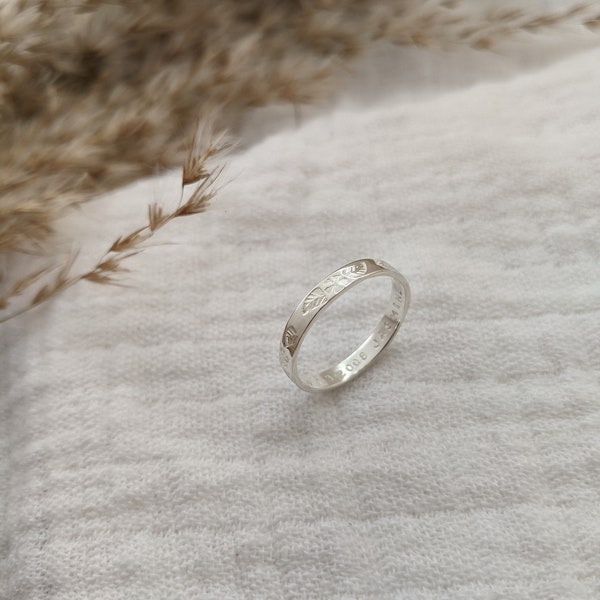 Leaf Stamped Ring - Etsy