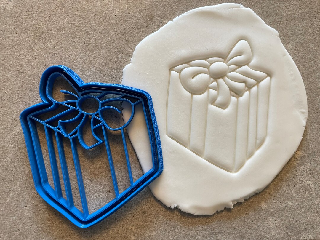 Present Cookie Cutter, Biscuit Baking Accessories, Cake Decoration ...