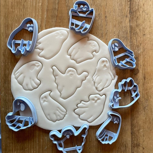 Set of Ghosts Cookie/ Biscuit Cutters Halloween Spooky - Etsy