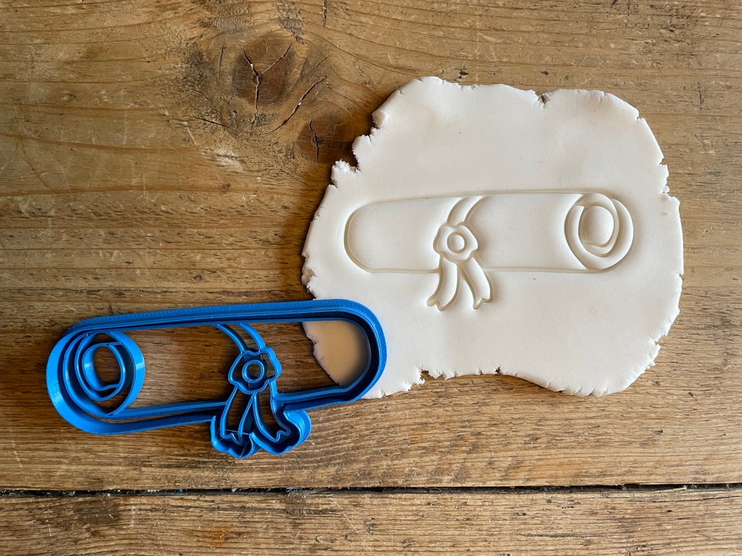 Graduation Scroll Cookie/ Biscuit Cutter, Baking Accessories, Cake ...
