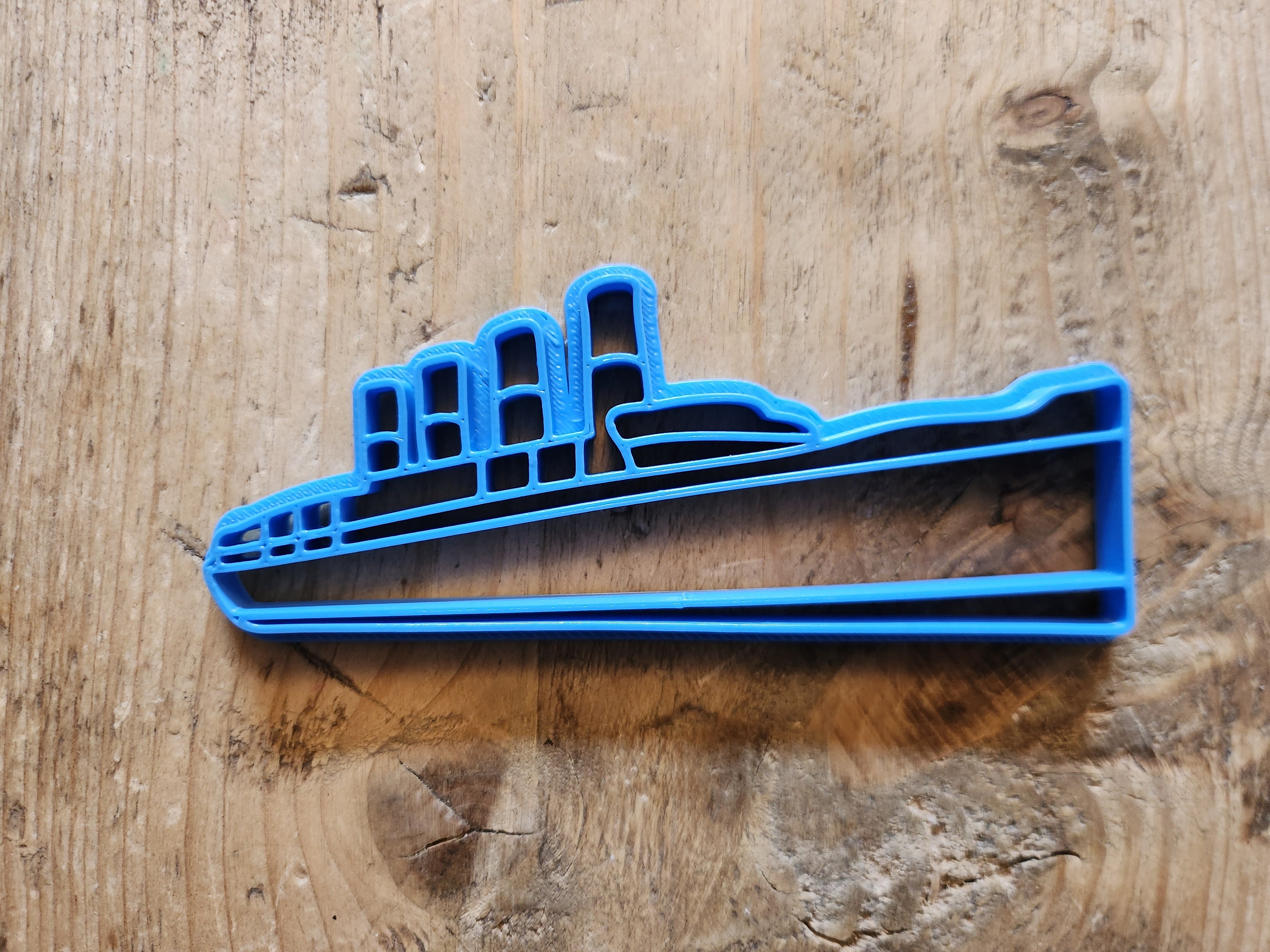 RMS Titanic Cruise Ship Boat Cookie/ Biscuit Cutter, Baking Accessories ...
