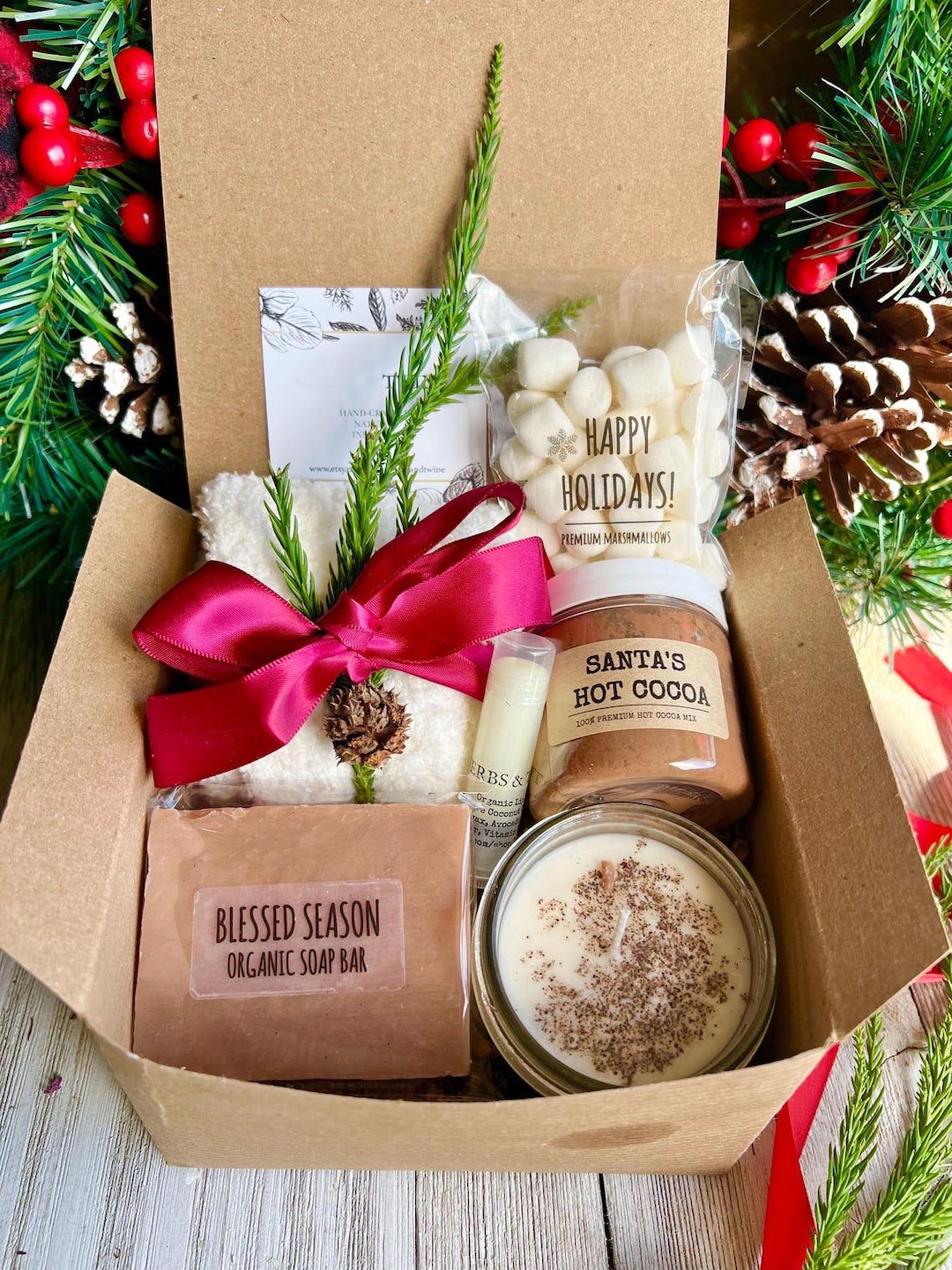 Holiday Gift Box Christmas Gift Basket Hot Chocolate Gift Set for Mom ...