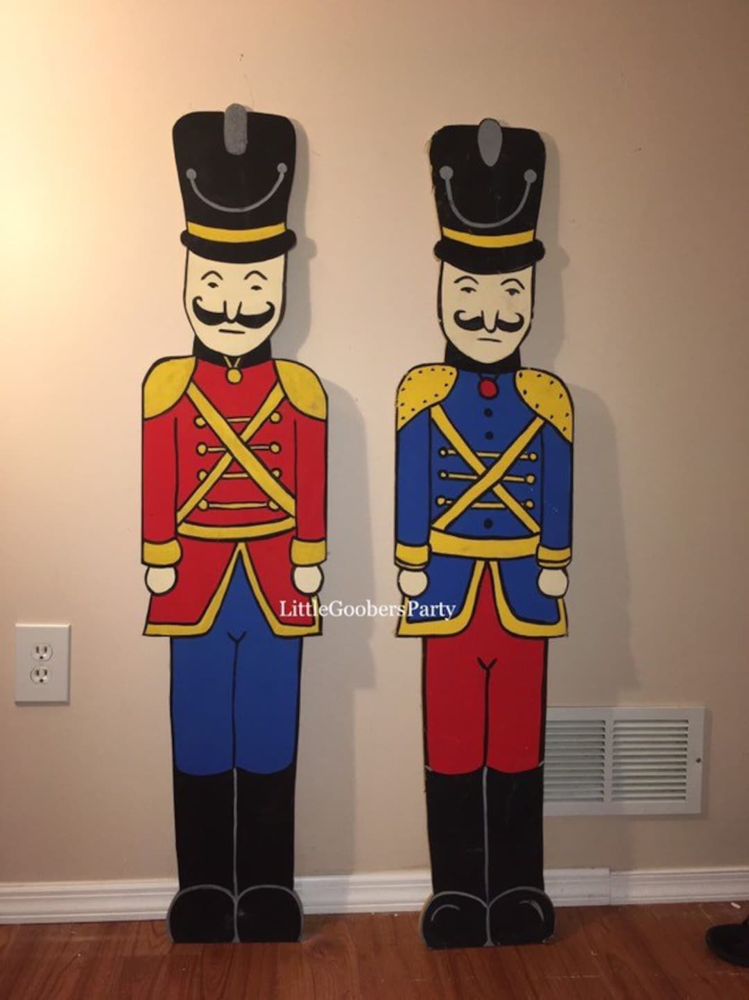 Hand Painted Toy Soldier Photo Board: Christmas Nutcracker Decor - Etsy