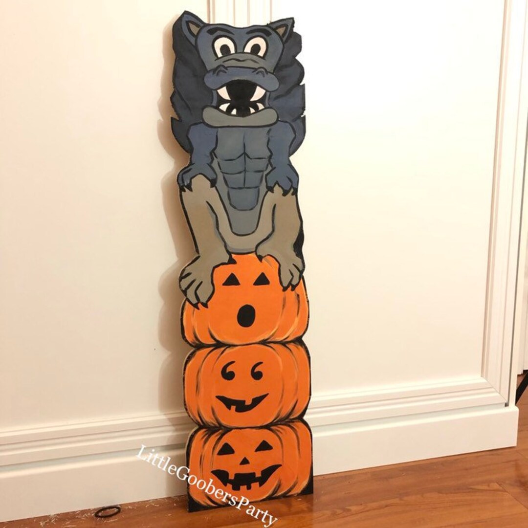 Hand Painted Halloween Gargoyle & Pumpkins Cutout: Scary Yard Art - Etsy