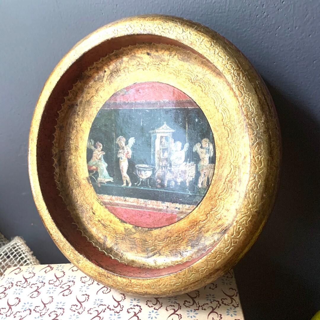 Round Gilded Wood Florentine Tray, Decoupaged Picture of Antique Roman ...
