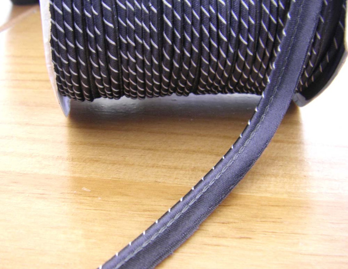 Two-color Piping Cord 3mm Flanged Fabric Piping Stiching on Sateen 3 ...