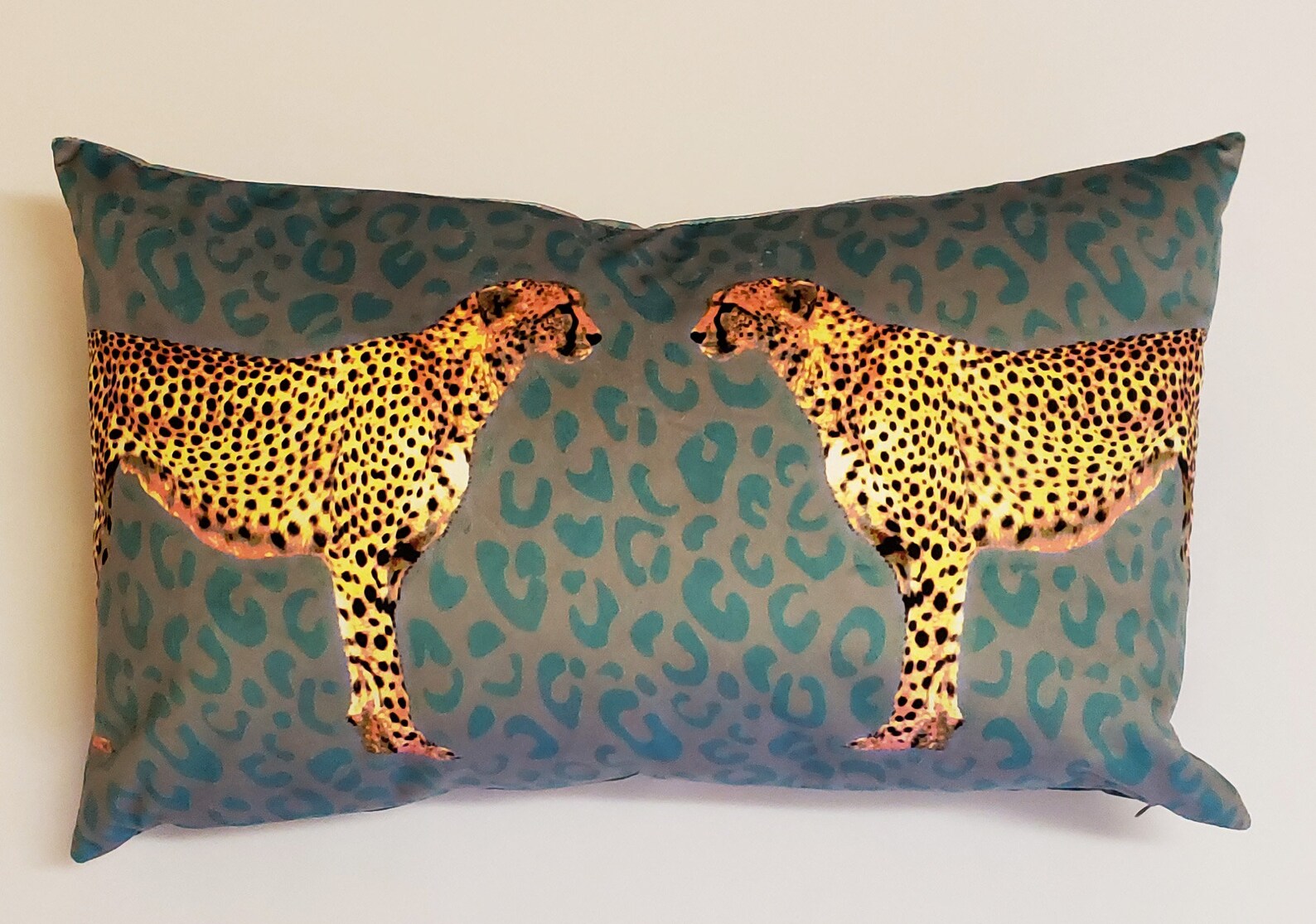 Soft Velvet Cheetah Design Decorative Cushion Cover or Cushion Patio ...