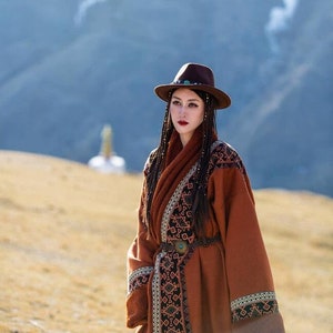 Wool Robe Winter Coat Tibetan Long Robe Lhasa Clothing Women Tibetan ...
