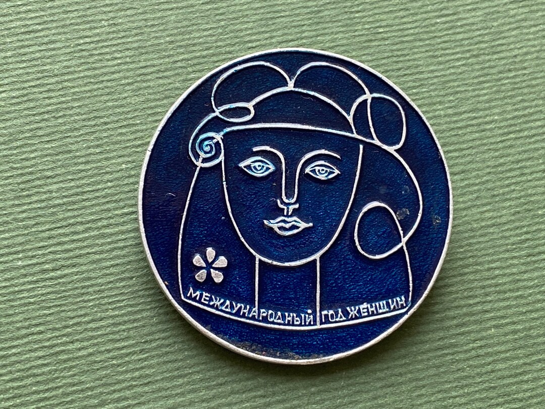 International Woman's Year Pin Soviet Pin. Vintage Badges - Etsy