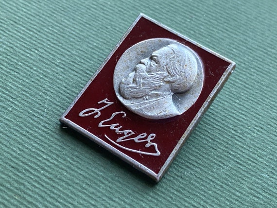 RARE Engels Pin. Vintage collectible badge, Pin, Russ… - Gem