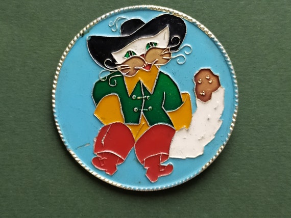 Puss in Boots Pin, Children badge - Vintage collectib… - Gem