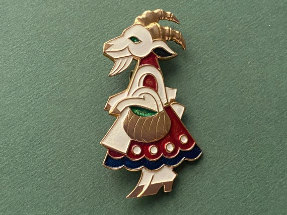 RARE Nanny-Goat Pin. Vintage collectible metal soviet… - Gem