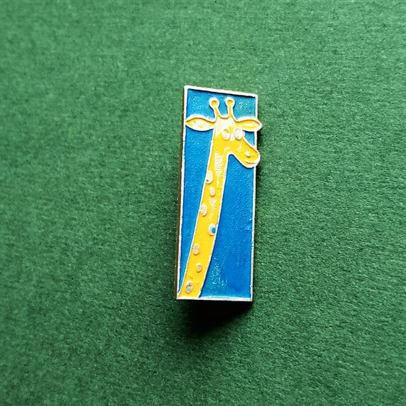 Giraffe Zoo Pin. Vintage Collectible Childrens Soviet Pin | Etsy