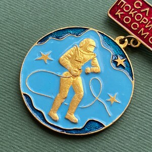 Glory to Conquerors of Space Badge, Space. Cosmonaut, Badge, Space ...