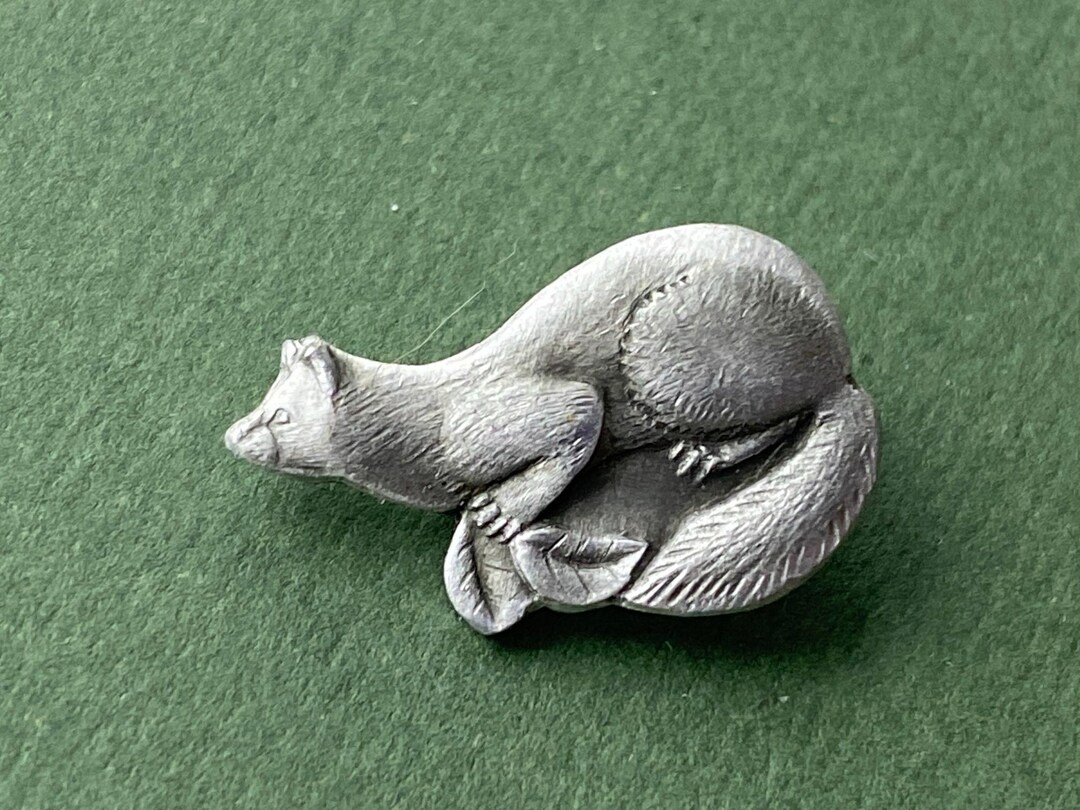 RARE Weasel. Fauna Pin. Vintage Metal Collectible Badge. Soviet Vintage ...