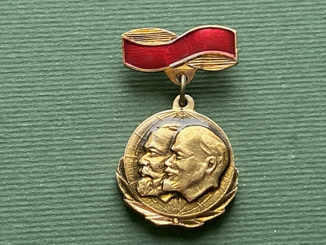 Lenin, Marx. Vintage Collectible Badge, Pin, Russia, Soviet Union, Made ...