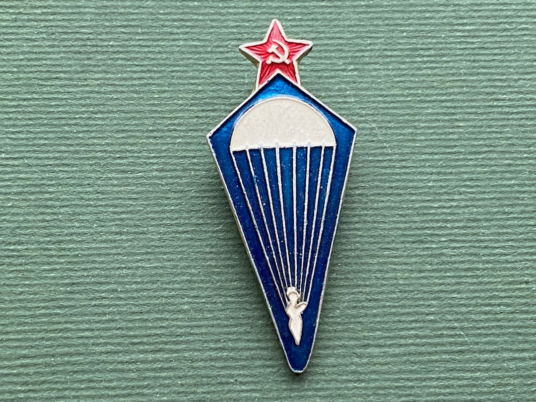 Parachuter, Skydiver Badge. Vintage Collectible Metal Soviet Pin Badge ...
