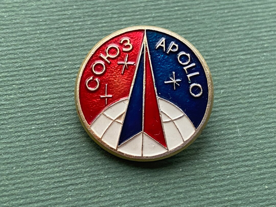Soyuz-apollo Pin. Vintage Collectible Badge, Soviet Vintage Pin, Soviet ...