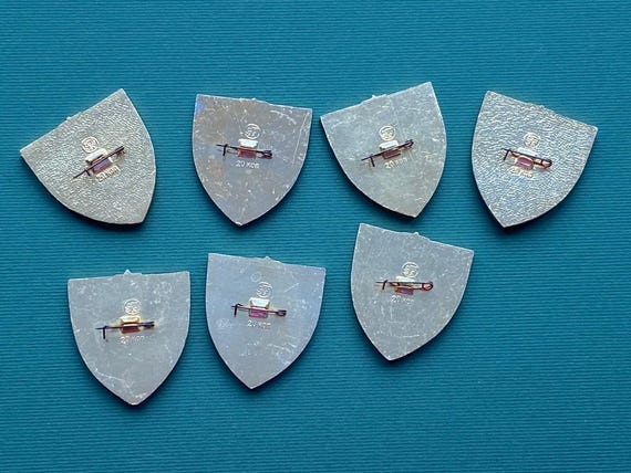 RARE Museum of the Armed Forces. Weapons Pin. Vintage… - Gem