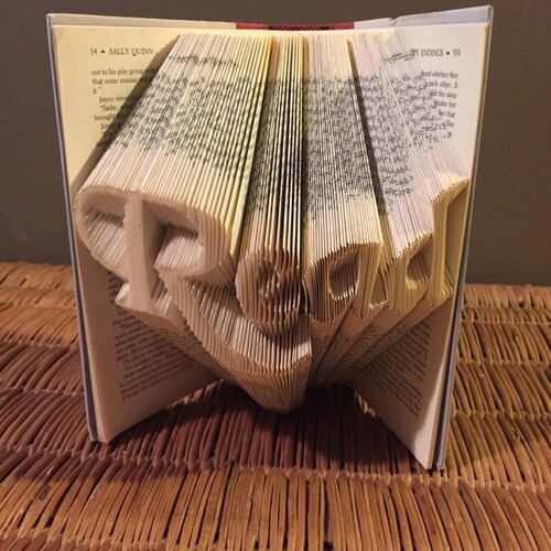 Book Folding Pattern for the Word read free - Etsy