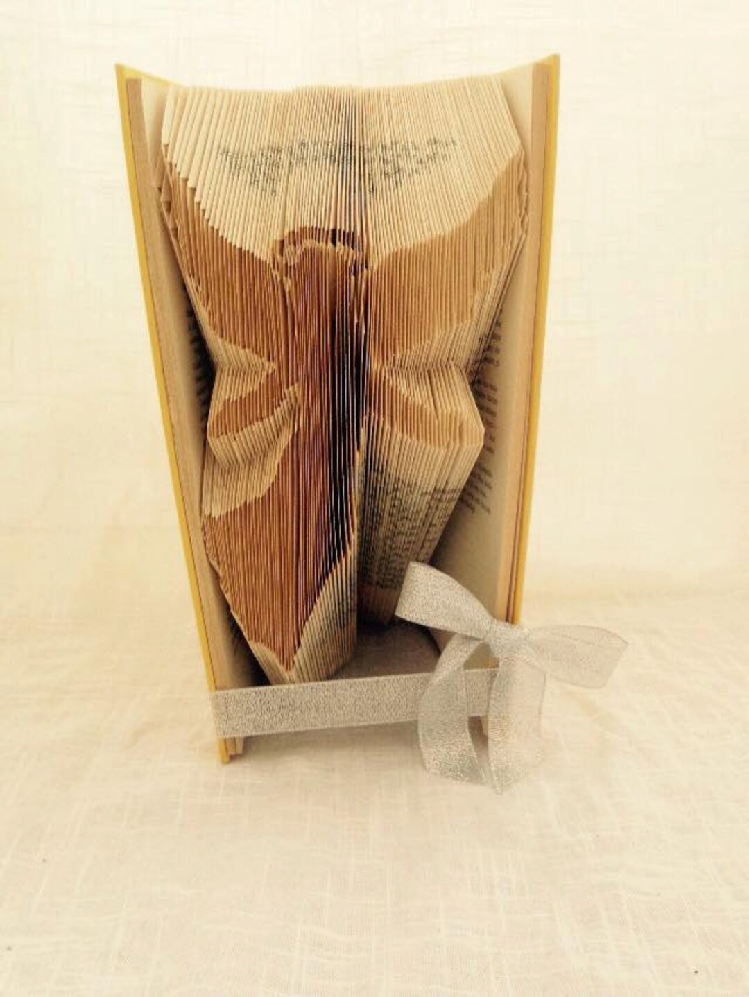 Book Folding Pattern for a Christmas Angel +FREE TUTORIAL - Etsy