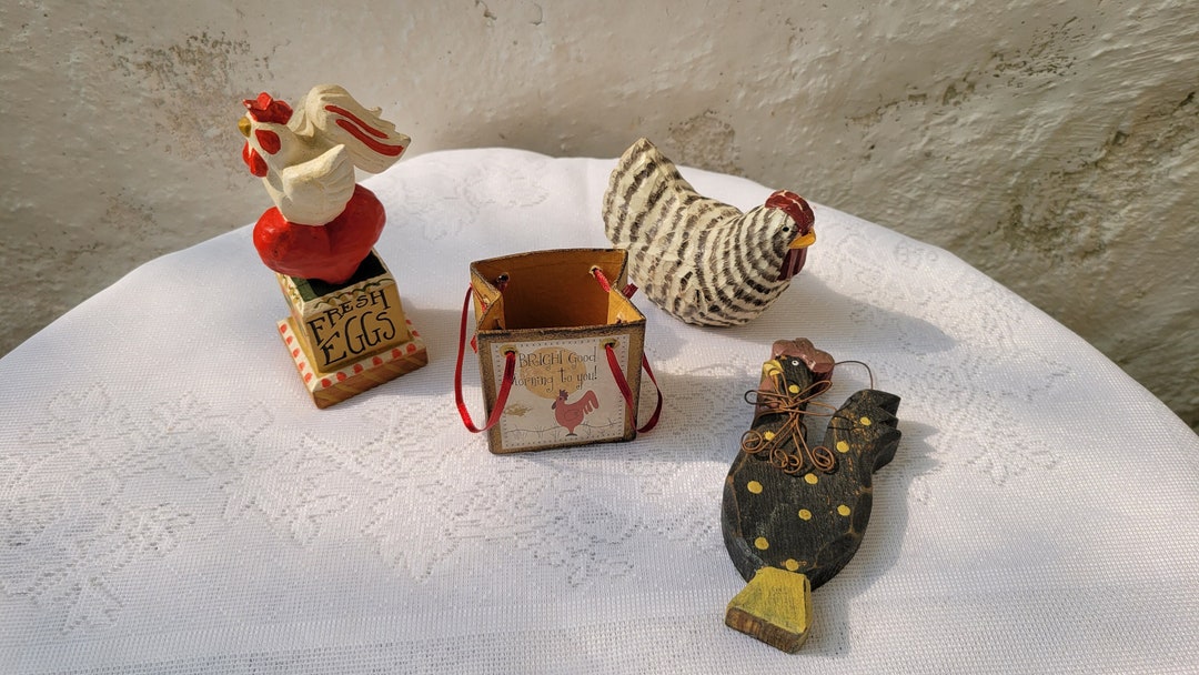 Rooster Chicken Totem Pole Figurine, Fresh Eggs, Wall Hanging, Striped ...