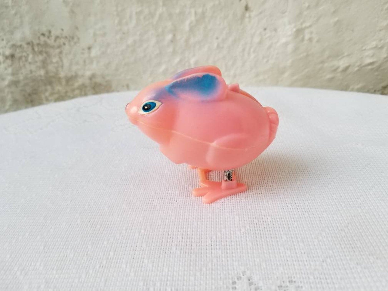 Easter Unlimited Mechanical Wind up Pink Plastic Hopping Jumping Bunny ...