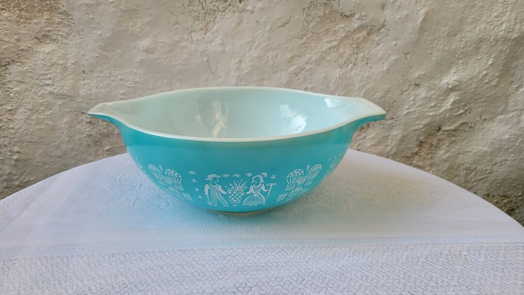 Pyrex Turquoise Blue Butterprint 4 Qt Cinderella Mixing Bowl, Nesting ...