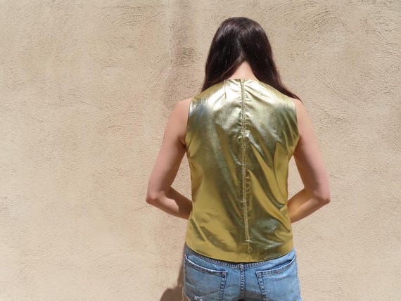 1960s Gold Top Metallic Sleeveless Shell Blouse Darte… - Gem