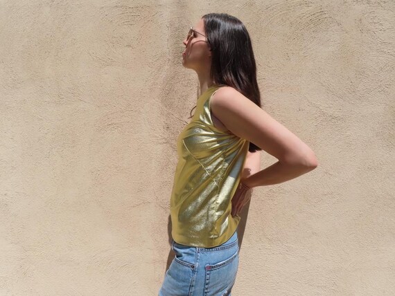 1960s Gold Top Metallic Sleeveless Shell Blouse Darte… - Gem