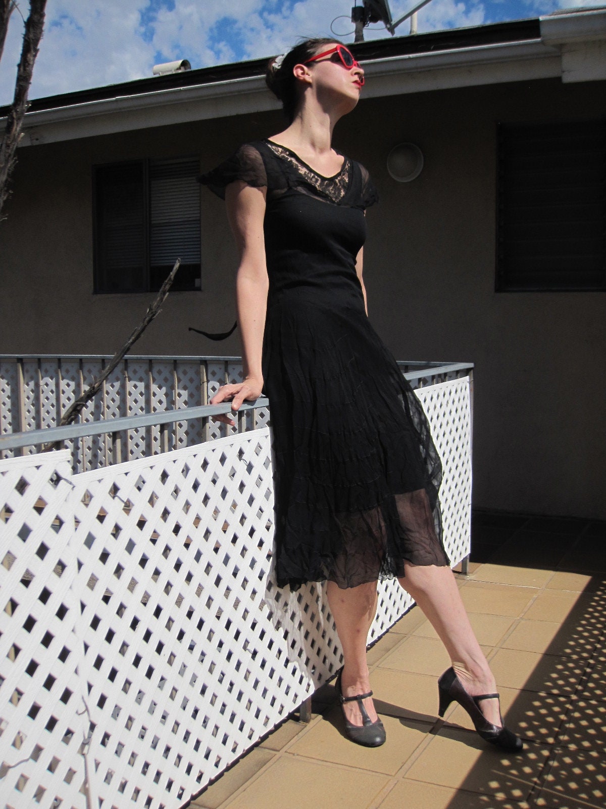 1920s Flapper Dress Black Lace Cape Flutter Full Tiered Skirt Calf ...