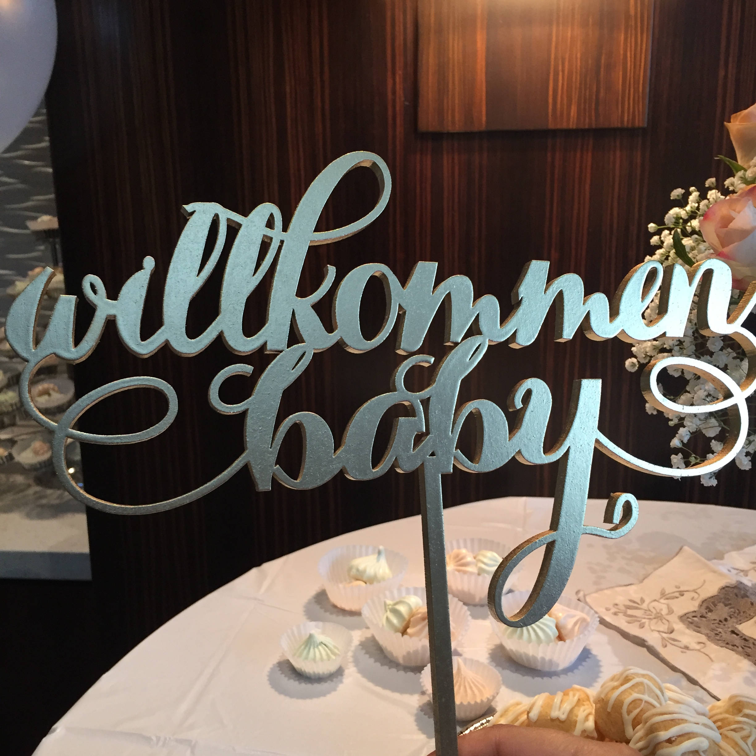 Willkommen Baby. Table Sign. Baby Shower Decor in German | Etsy