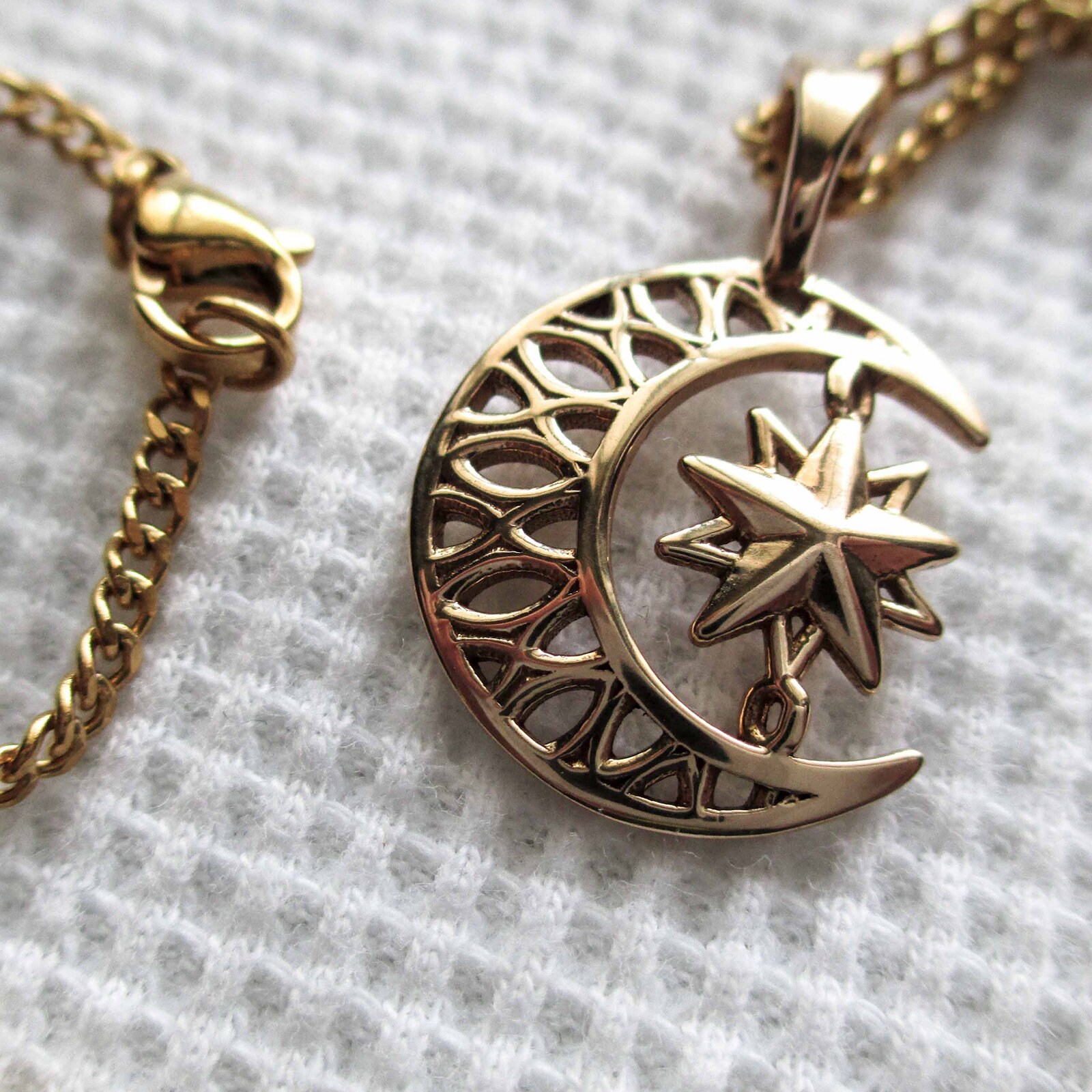 Solid Metal Crescent Moon Charm Pendant - Etsy