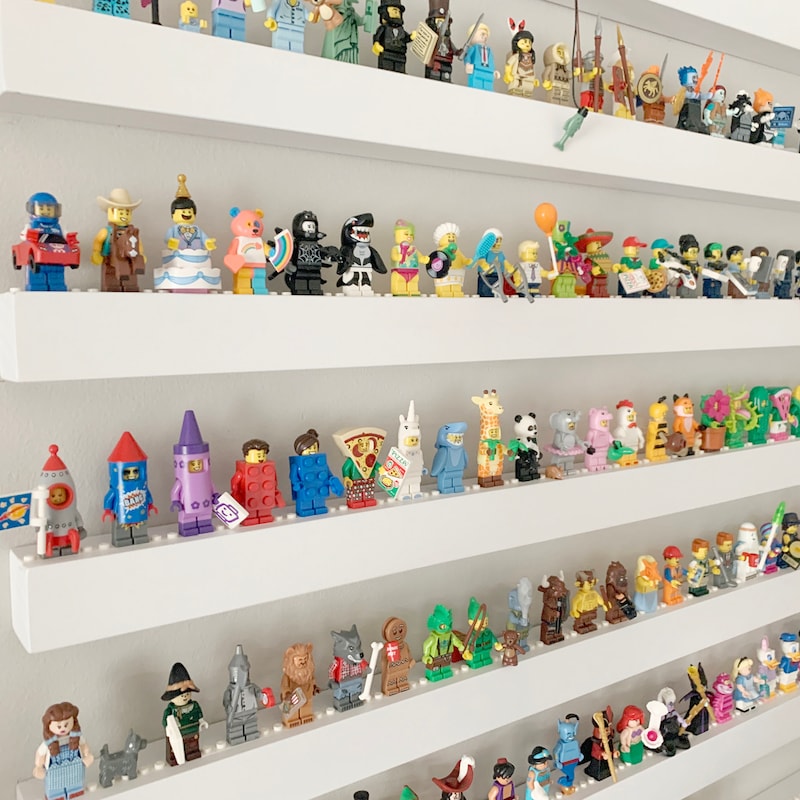 Minifigure Display - Etsy