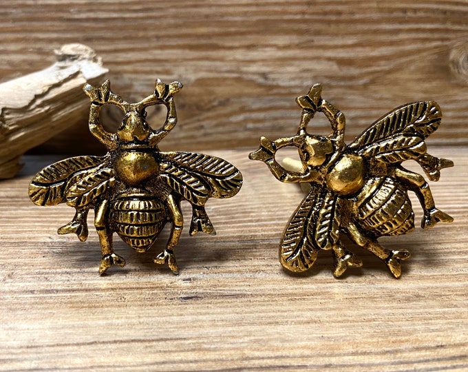 SET OF 2 Antique Gold Bumble Bee Knobs - Honeybee Wasp Cabinet Knob ...