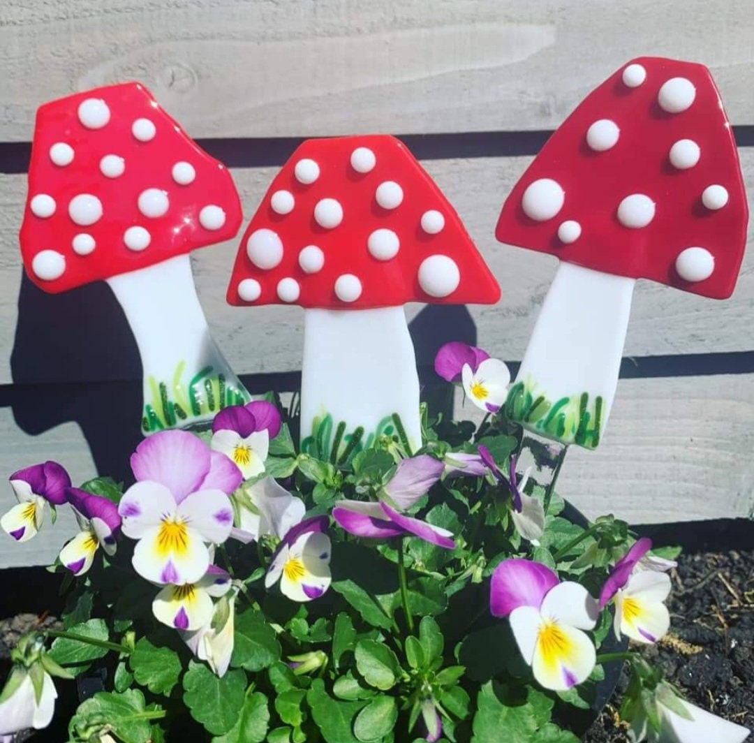 Fused Glass Toadstool-shaped Flower Stake. - Etsy