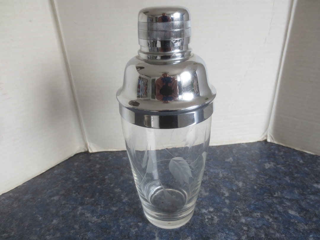 Vintage Mid Century Modern Flower Floral Leaf Leaves Etched Glass ...