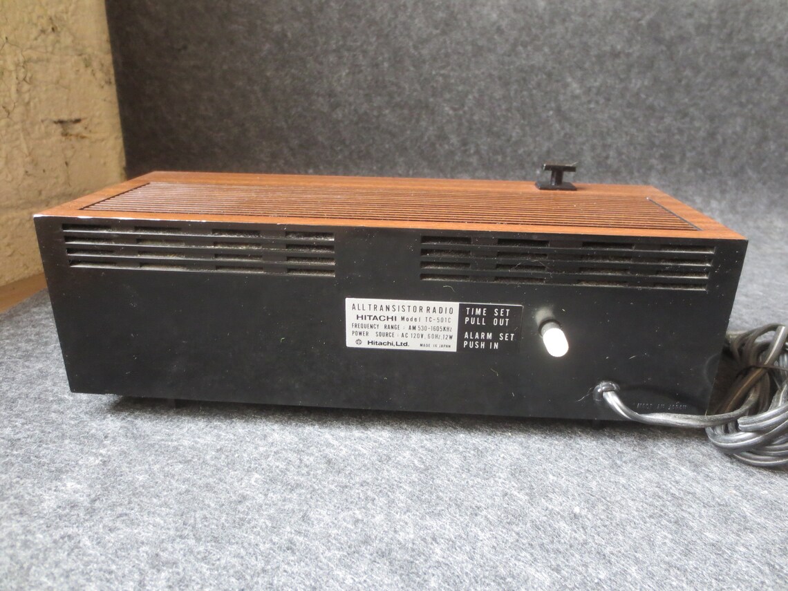 Vintage 1968 Hitachi Solid State 5 Transistor Radio Model | Etsy