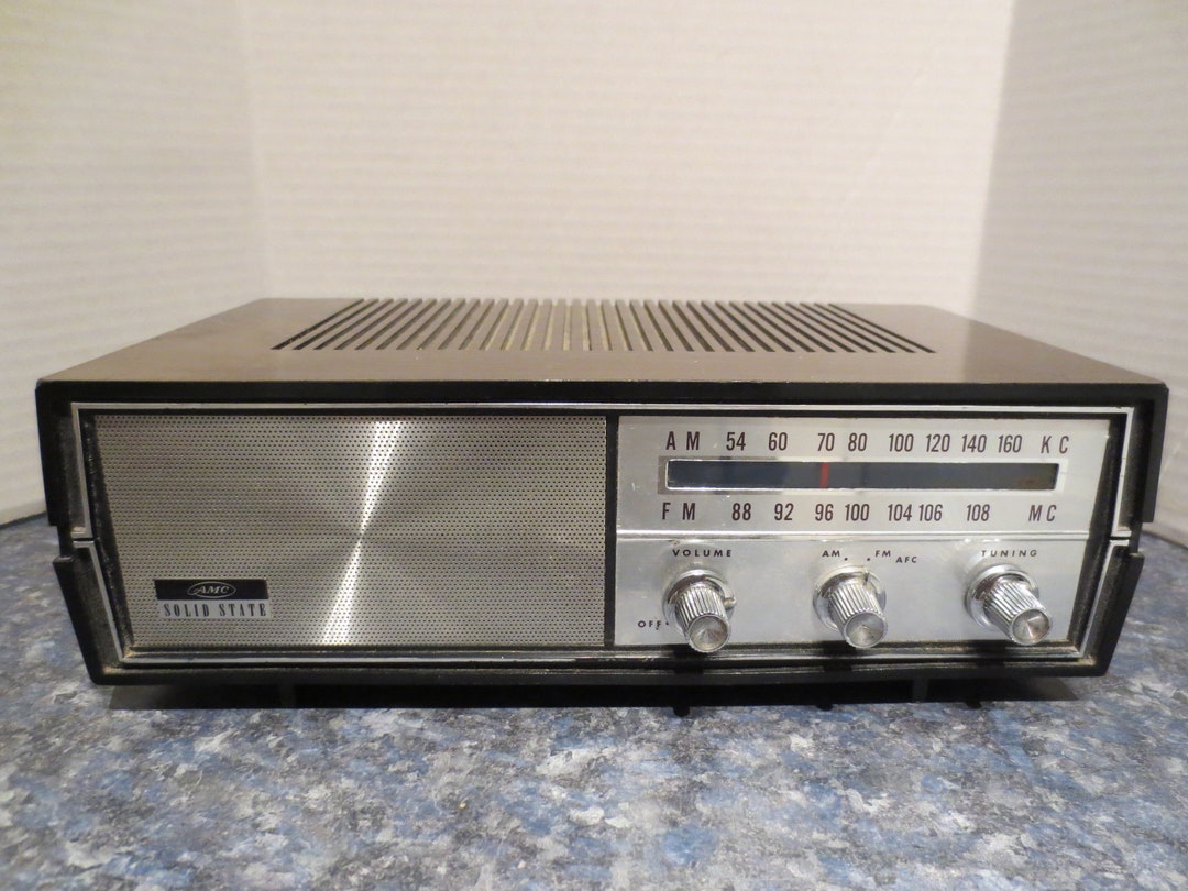 Rare Mid Century Vintage Retro AMC Solid State Am/fm Radio. **FREE ...
