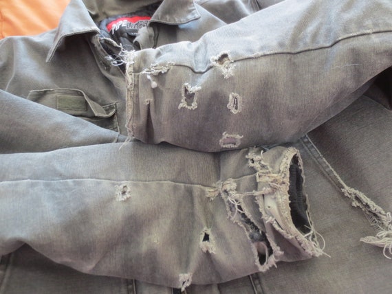 Vintage Completely Worn Beat Up Distressed Well Loved… - Gem