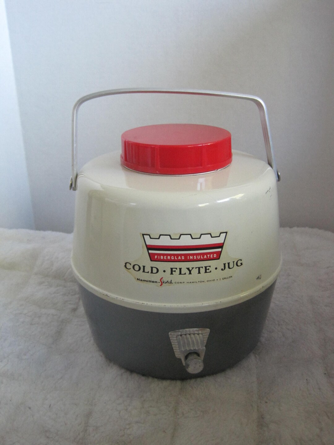 Vintage 1960's Hamilton Skotch 1 Gallon Fiberglas Insulated Cold Flyte ...