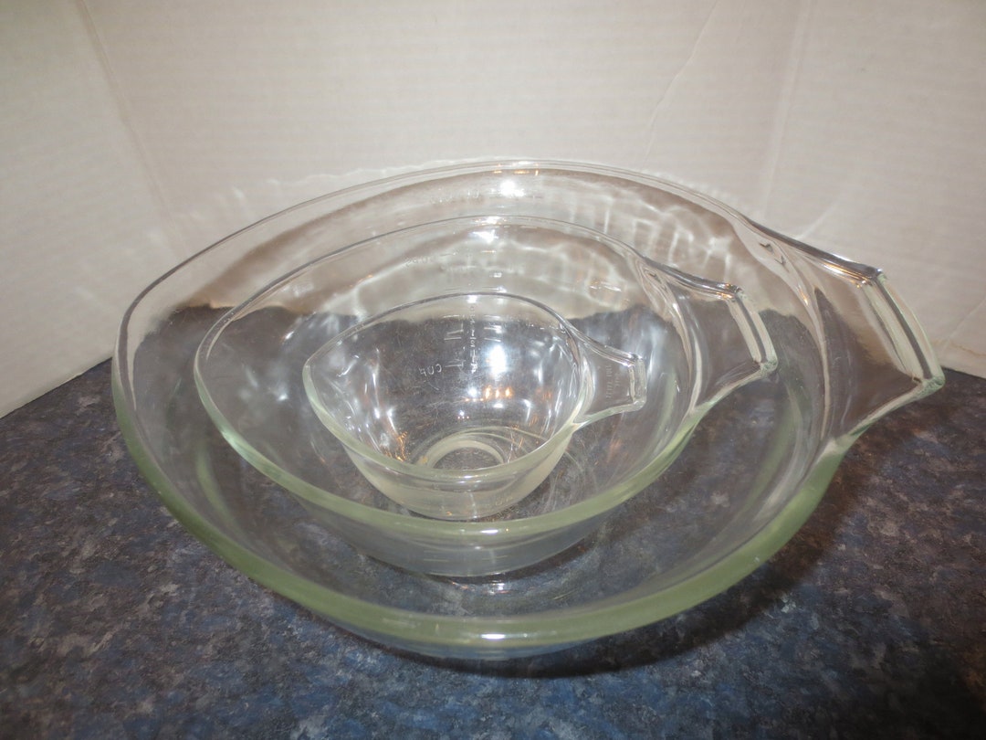 3 Vintage Mid Century Pyrex Clear Teardrop Stacking Mixing Measuring ...