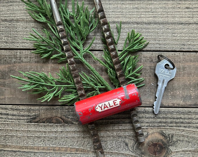 Vintage Yale Bicycle Lock / Long Shackle Padlock / Yale Padlock - Etsy