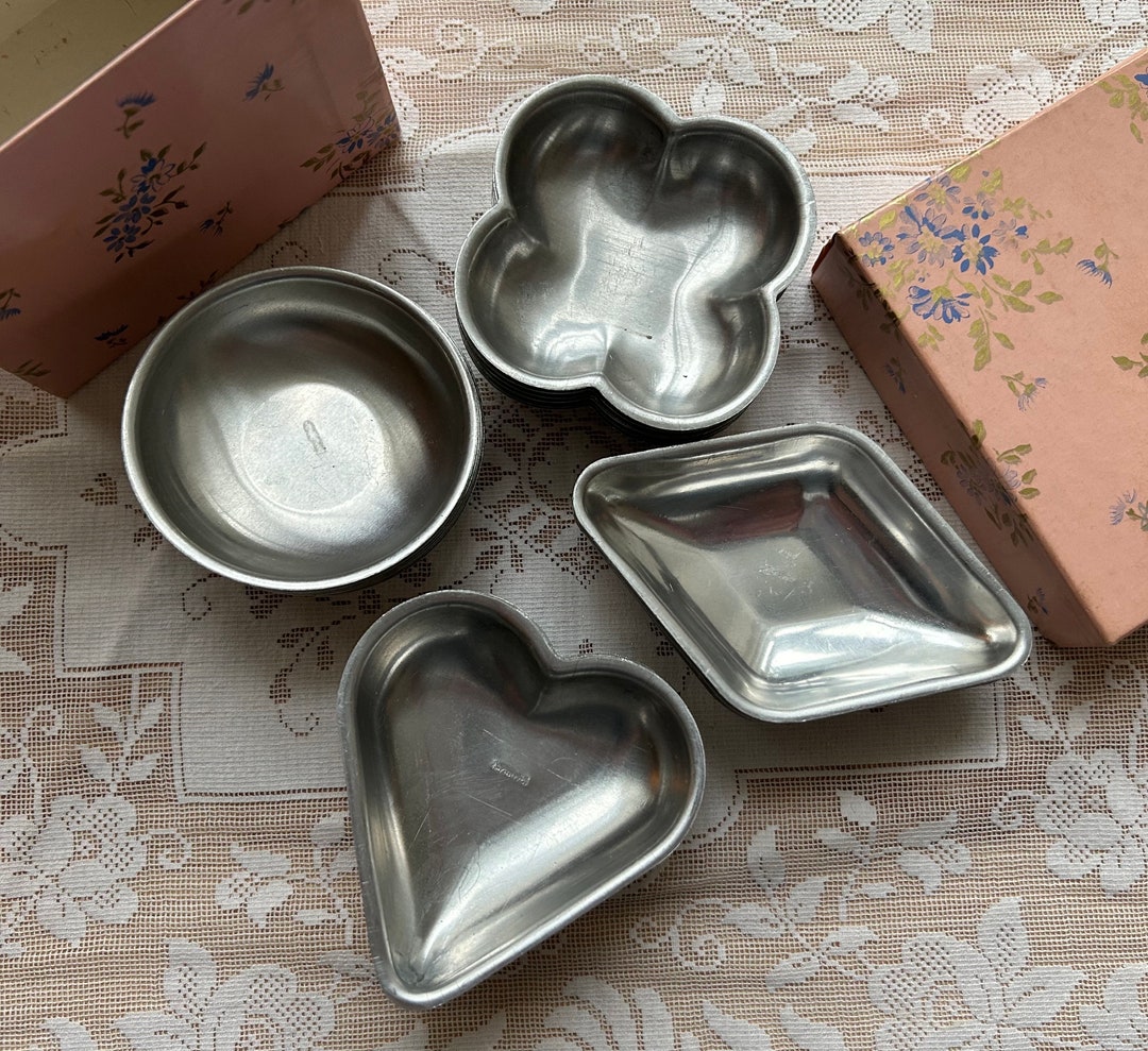 Vintage Swedish Sandbakkel Cookie Tin Set / Aluminum Tartlet Boxed Set ...