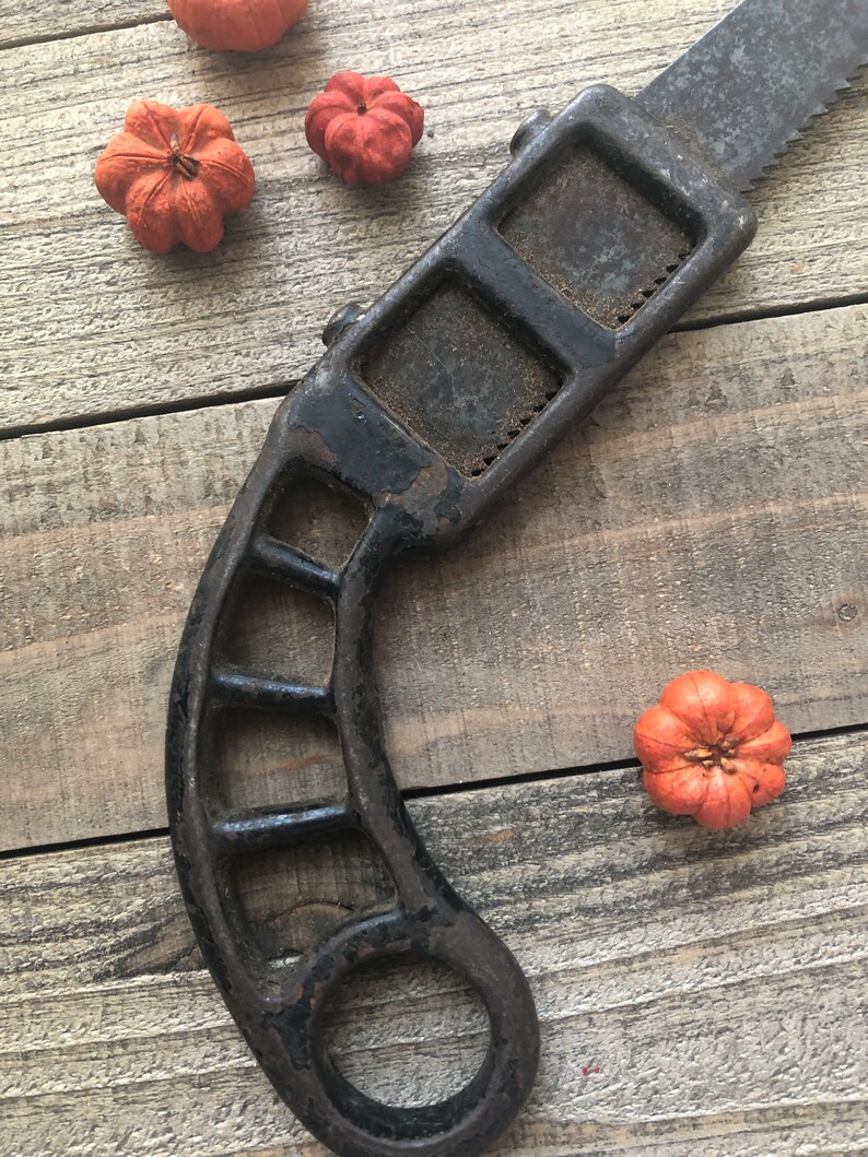Antique Cast Iron Gypsum Board Saw / Garage Detash / Vintage - Etsy